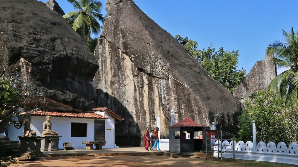 Aluvihara Temple
